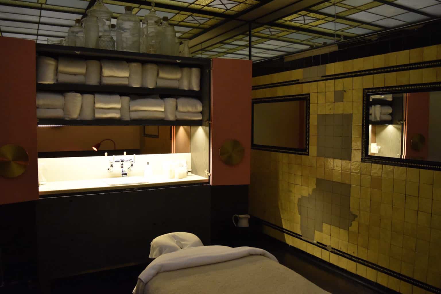 QT Sydney Hotel, Australia - Review by A Lovely Planet